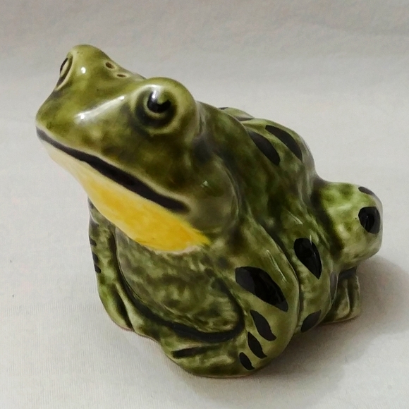 Accents | Vintage Realistic Ceramic Frog Pomander Figurine Made In ...